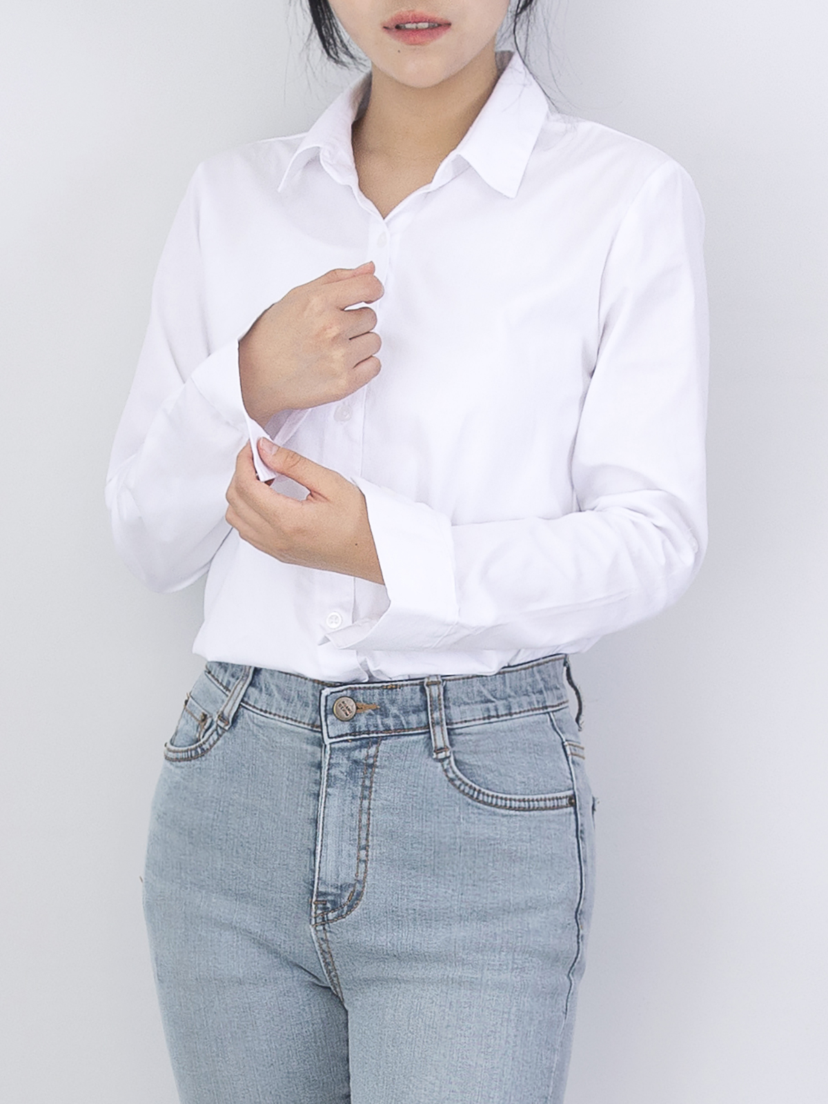 데일리더블유 여성 기본 슬림핏 화이트 셔츠 긴팔 면접 정장 블라우스 여자 간절기 흰남방 스판 면 봄 여름 가을 겨울