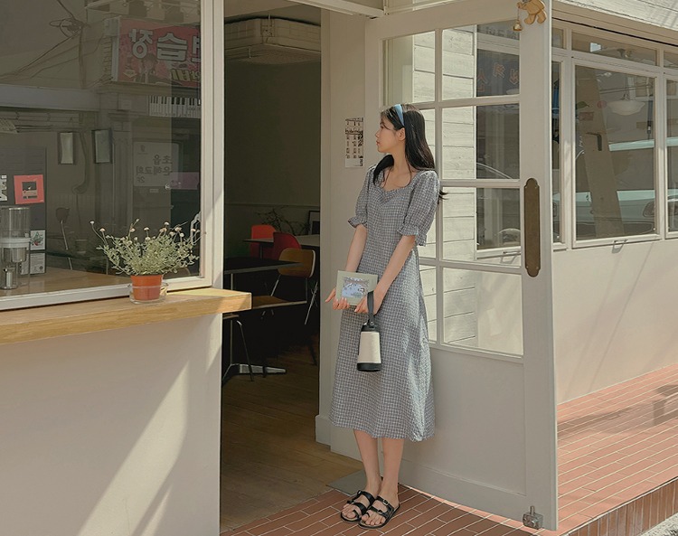 리리앤코 네이첵 체크 뒷밴딩 퍼프 프릴 롱 원피스 여름 신상 썸머룩 데일리룩 바캉스룩 여행룩 휴양지룩 휴가룩 데이트룩 러블리룩 빅사이즈추천 프릴 원피스 퍼프 스퀘어넥