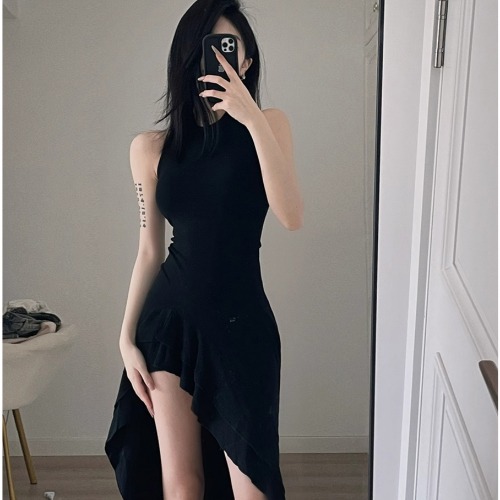 옥수수클로젯 당일출고가을신상여름원피스 블랙 홀터넥 탑 롱드레스 민소매 청순 여신 셔링원피스 머메이드 피쉬테일 언발런스 A라인 스커트 검정 비치원피스 데이트룩 키작녀