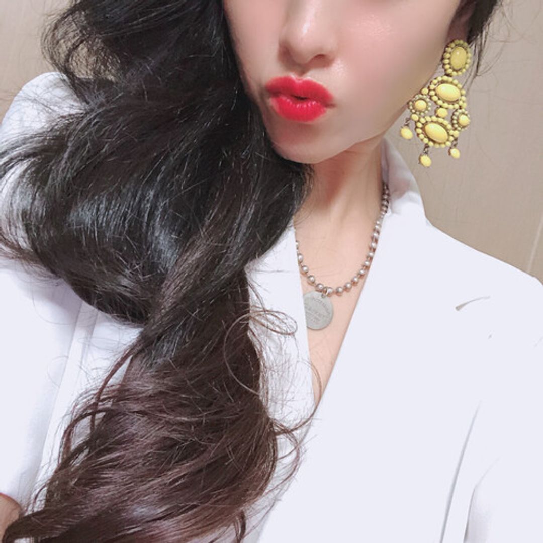마이샤이닝귀찌가능 샹들리에귀걸이 엘로우 노랑 엔틱 빈티지 화려한 아이돌 무대 머슬 대회 연말 파티 볼드 비비드 컬러 큰 빅