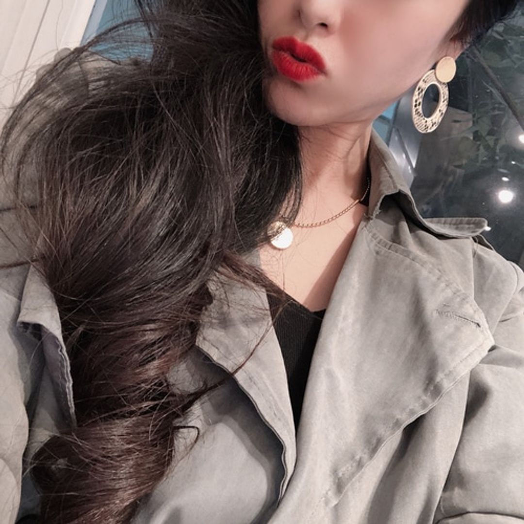 더루비귀찌가능화려한귀걸이 큰귀걸이 크고화려한귀걸이 도형귀걸이 특이한귀걸이 레더귀걸이 뱀피귀걸이 도형귀걸이 메탈귀걸이 무광메탈