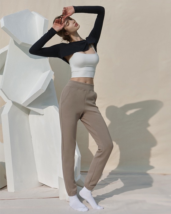 데비웨어 에티튜드 스웨트 팬츠DEVI-B0033-모카브라운