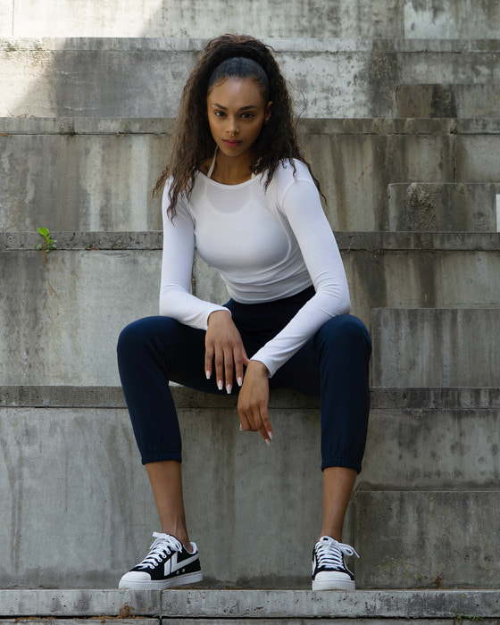 데비웨어 [1+1] 커브 랩 크롭티DEVI-T0041 + DEVI-T0041