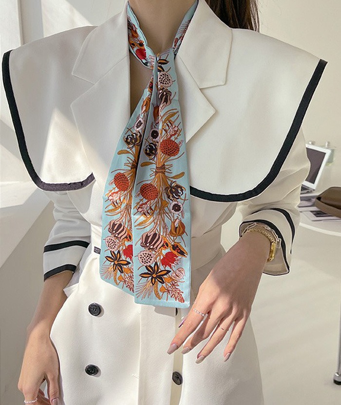 다바걸 오블리크트윌리스카프d1ac 30대여성쇼핑몰 20대여자쇼핑몰 키작은여자쇼핑몰 여성의류쇼핑몰 데이트룩 데일리룩 여친룩 스카프 쁘띠스카프 잡화 패션잡화 여성잡화 여성