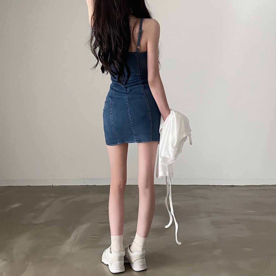 크림치즈마켓 페스티벌 데님 미니 나시 원피스 Ops
