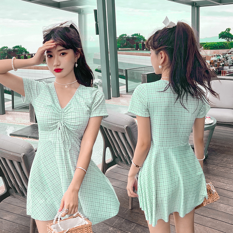 로이핏 원피스 비키니 수영복 브이넥 반팔 셔링 리본 스트링 컷아웃 체크 귀여운 러블리 청량 수영복 세트 워터파크 해변 바닷가 온천 온수풀 풀파티룩