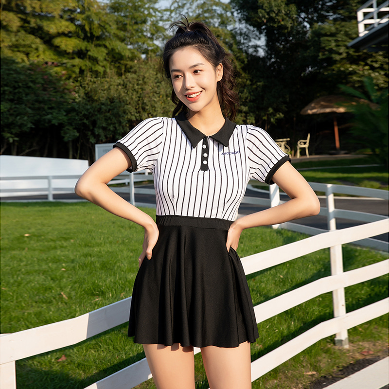 로이핏 원피스 비키니 카라 배색 골프웨어 룩 스트라이프 날씬핏 슬림 바캉스 호캉스 워터파크 온수풀 풀파티 해변룩