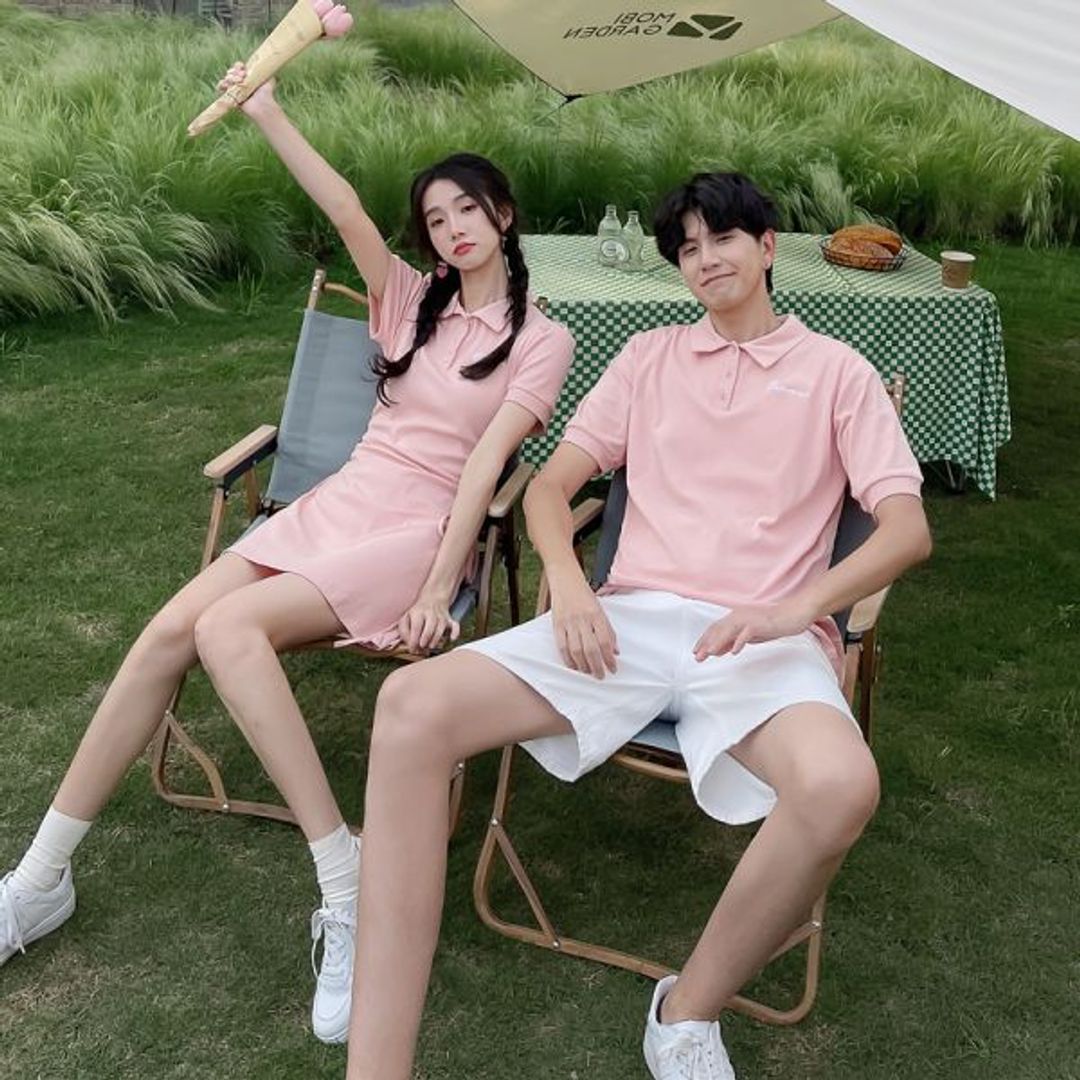 달달 핑크 커플룩 커플 여름 시밀러룩 예쁜 미니 원피스 반팔 티셔츠 반바지 커플시밀러룩 비치 해변 바닷가 데일리룩