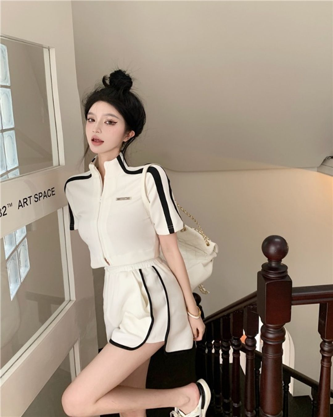 원마일웨어트레이닝세트추리닝세트 심플 여름집업반바지 투피스세트 트레이닝반바지 쇼츠 라운딩룩 테니스룩 조깅룩 스포츠룩