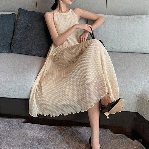 여름원피스데이트룩 홀터 라운드넥 주름 나시원피스 비치 여행 해변 휴가 플리츠 롱스커트 허리 리본 스트랩 촤르르 썸머 여름 물결 레이스 여신 원피스