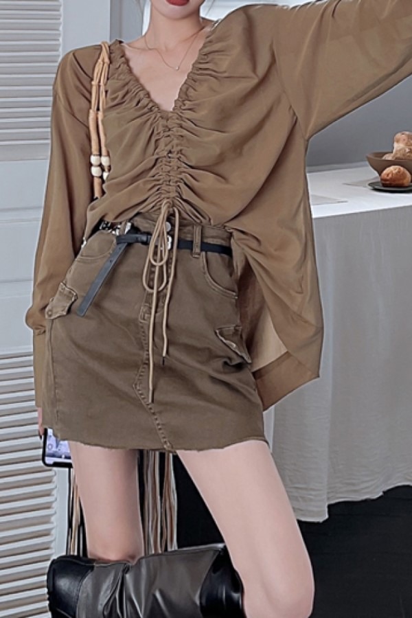 핑크프릴 Set 포이 드로 스트링 셔링 브이넥 긴소매 롱슬리브 쉬폰 탑 미니 스커트 투피스 세트