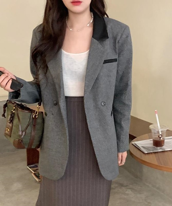 Pu 인조가죽 배색 테일러드 카라 원 더블버튼 어깨 패드 루즈핏 하프 자켓 가을 정장자켓 여유핏 분위기있는 입기편한 데일리 모던시크 출근룩