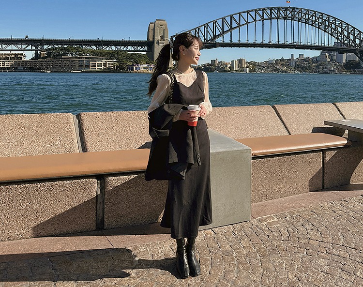 리리앤코 모이빈 블라우스 뷔스티에 원피스 투피스 세트 가을 신상 가을룩 데일리룩 투피스룩 데일리룩 원피스룩 하객룩 데이트룩 격식룩 세트룩 가을원피스 가을롱원피스 뷔스티에