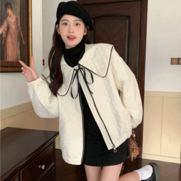 2color 봄 가을 귀여운 여친룩 아우터 걸리쉬 사랑스러운 페미닌 데이트룩 러블리 루즈핏 단정한 리본 디테일 빅 세일러 카라 솔리드컬러 경량점퍼 깔깔이 퀼팅 패딩 점퍼