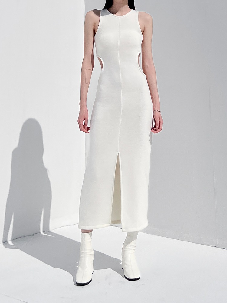 므넴 [mnem] cutout halter dress (ivory)