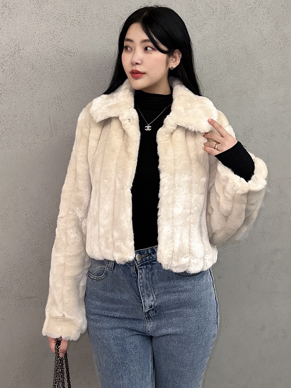 루미에르 당일출고백화점입고3color 블리 퍼 카라 숏자켓퍼자켓 트위드자켓 하객룩 밍크자켓 밍크점퍼 밍크후리스 숏패딩 뽀글이자켓 울자켓 크롭자켓 양털자켓 누빔패딩