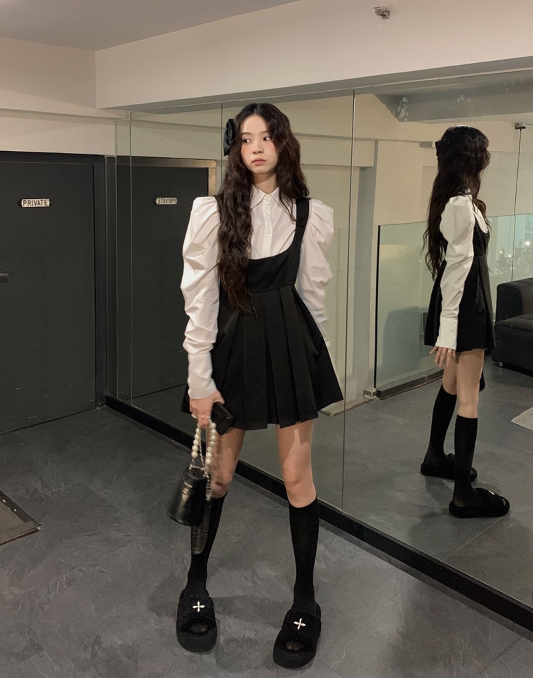 당일배송 졸업 교복 프레피룩 라운드 멜빵 플리츠 원피스 어깨 퍼프 착붙핏 카라 흰블라우스 코디세트