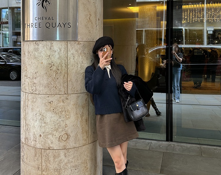 키엘븐 스판 모직 미니 스커트 겨울 가을 신상 데일리 데이트 하객룩 격식룩 출근룩 오피스룩 미니멀룩 러블리 미니스커트 모직스커트 A라인 H라인 고급스러운 올드머니 스커트