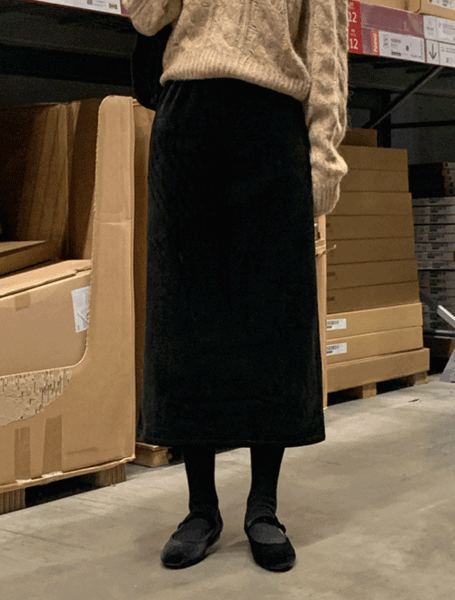 베니토 방한템골반스커트 3천장돌파 Made 멜팅 소프트벨벳 밍크기모 스커트 겨울한파융기모밍크기모h라인꾸안꾸겨울스커트간절기스커트롱스커트기모스커트