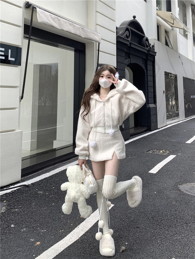 11월 12월 연말 데이트룩 눈송이 겨울 양털 후드집업 미니스커트 투피스세트 뽀글이자켓 크롭후드 양털점퍼 뽀글이코트 20대 30대 러블리 겨울투피스