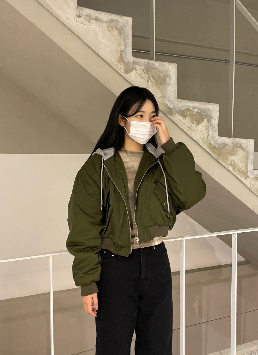 아르코이리스 Military Hooded Cropped Aviation Jumper 밀리터리 후드 크롭 항공점퍼