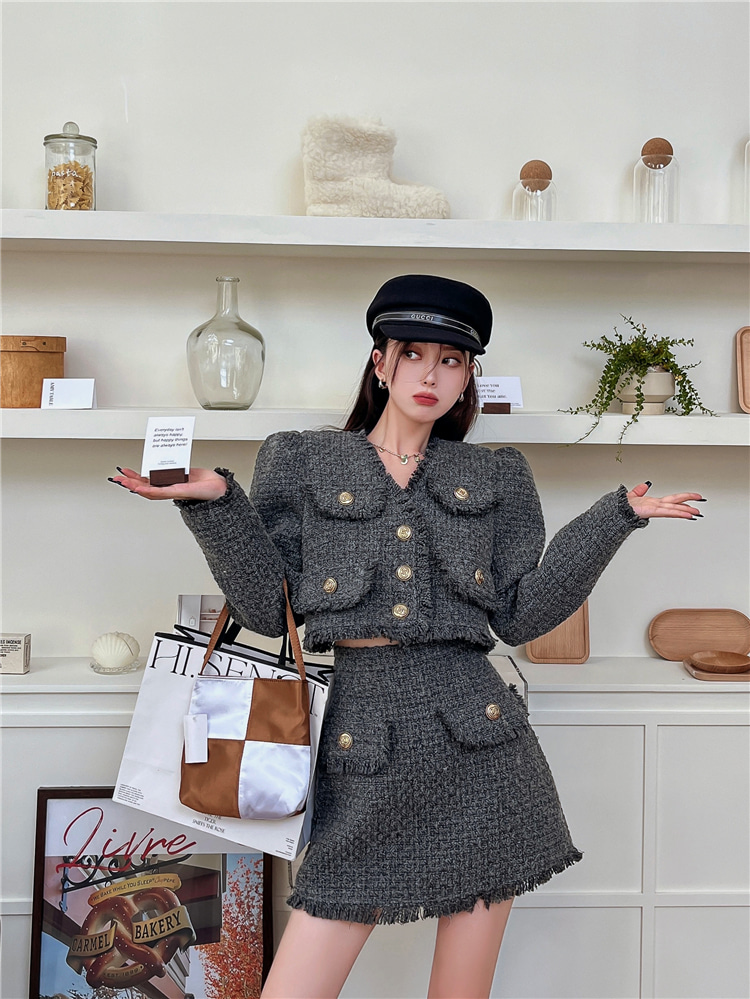 러블랑 하객룩 격식룩 결혼식 정장 투피스 금장 트위드 숏 자켓프린지 미니 스커트 세트