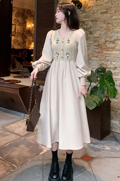 겟야플러스 PV128 빅사이즈 브이넥 니트 스티치 퍼프 롱 원피스