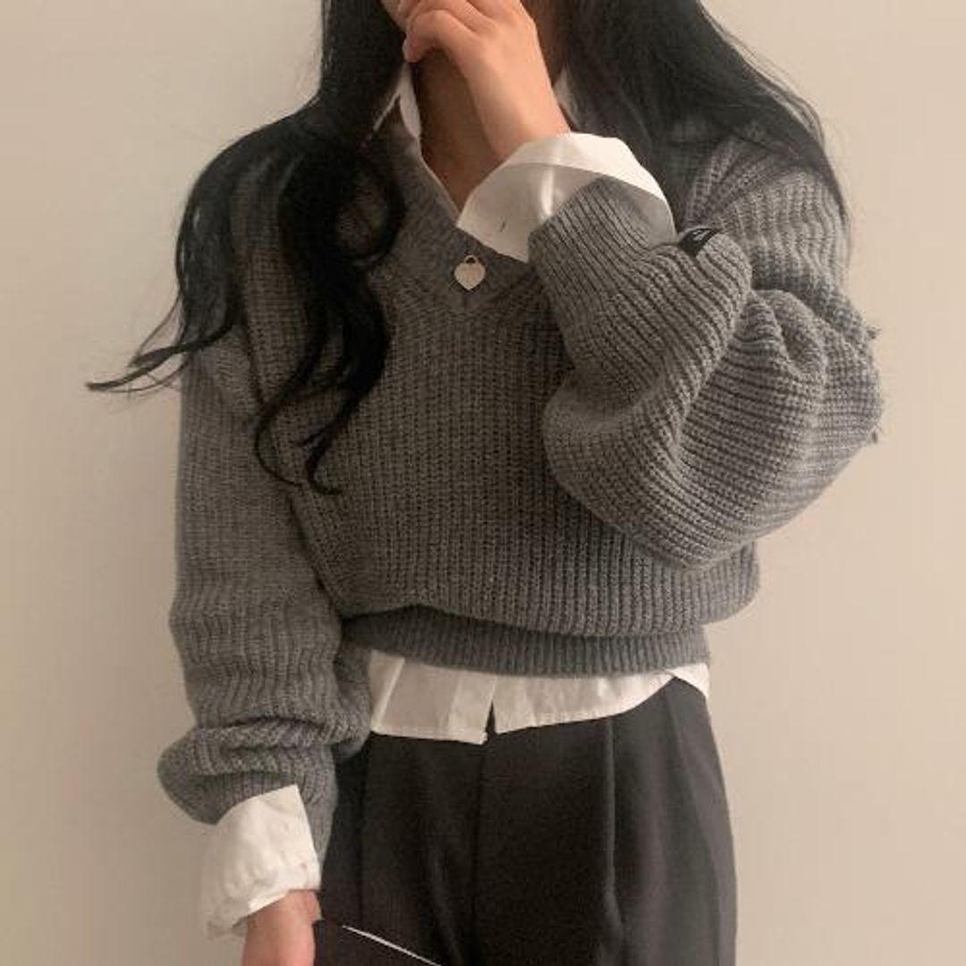 예쁜 여자 여성 베이지 스웨터 슬림핏 심플 단정한 니트티 니트 브이넥 반 목폴라 두꺼운 울 오버핏 티 긴팔 화이트 그레이 레드