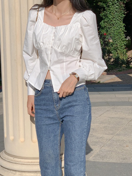 둥실코코 핏예쁨 로맨틱 셔링 크롭 블라우스 코튼 면 긴팔 퍼프 벌룬 소매 트임 셔츠 러블리 페미닌 하트넥 스퀘어넥 절개 스모크 핀턱 주름 블라우스 화이트 블랙