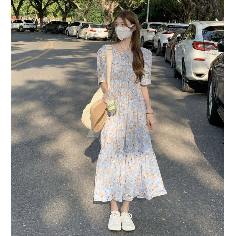 반팔롱원피스 셔링 티어드 플라워 블루 화사한 프릴 퍼프소매 러블리 라운드넥 배색 여름 썸머 봄 여행 바캉스 A라인 플레어