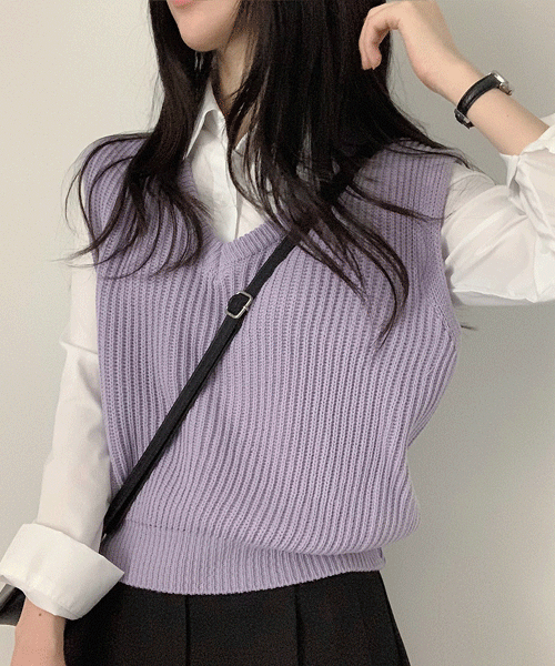 투게더위드미 넉넉핏👍 기본 심플한 브이넥 루즈핏 크롭 봄 니트조끼 베스트 아이보리 블랙 연보라 소라 베이지 레이어드룩 셔츠 레이어드룩