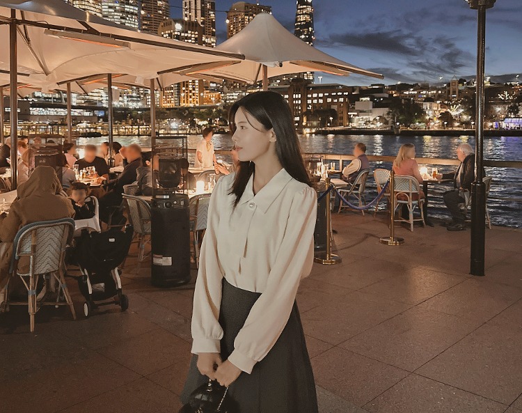 리리앤코 3천장 돌파 루디블 타이 카라 셔링 블라우스 가을 신상 가을옷 데일리룩 가을블라우스 간절기블라우스 긴팔블라우스 긴팔 상의 얇은 가벼운 하객룩 하객블라우스