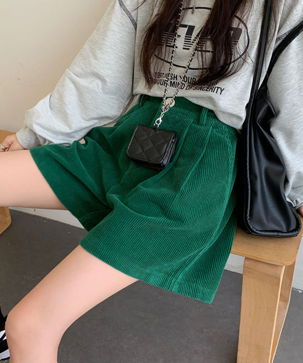 포앤바이앤 5색 핀턱 골덴 반바지 하이웨스트 뒷밴딩 투턱 단색 코듀로이 와이드 숏팬츠 가을 겨울 앞주름 심플 베이직 입기편한 데일리룩 캐주얼 캠퍼스룩