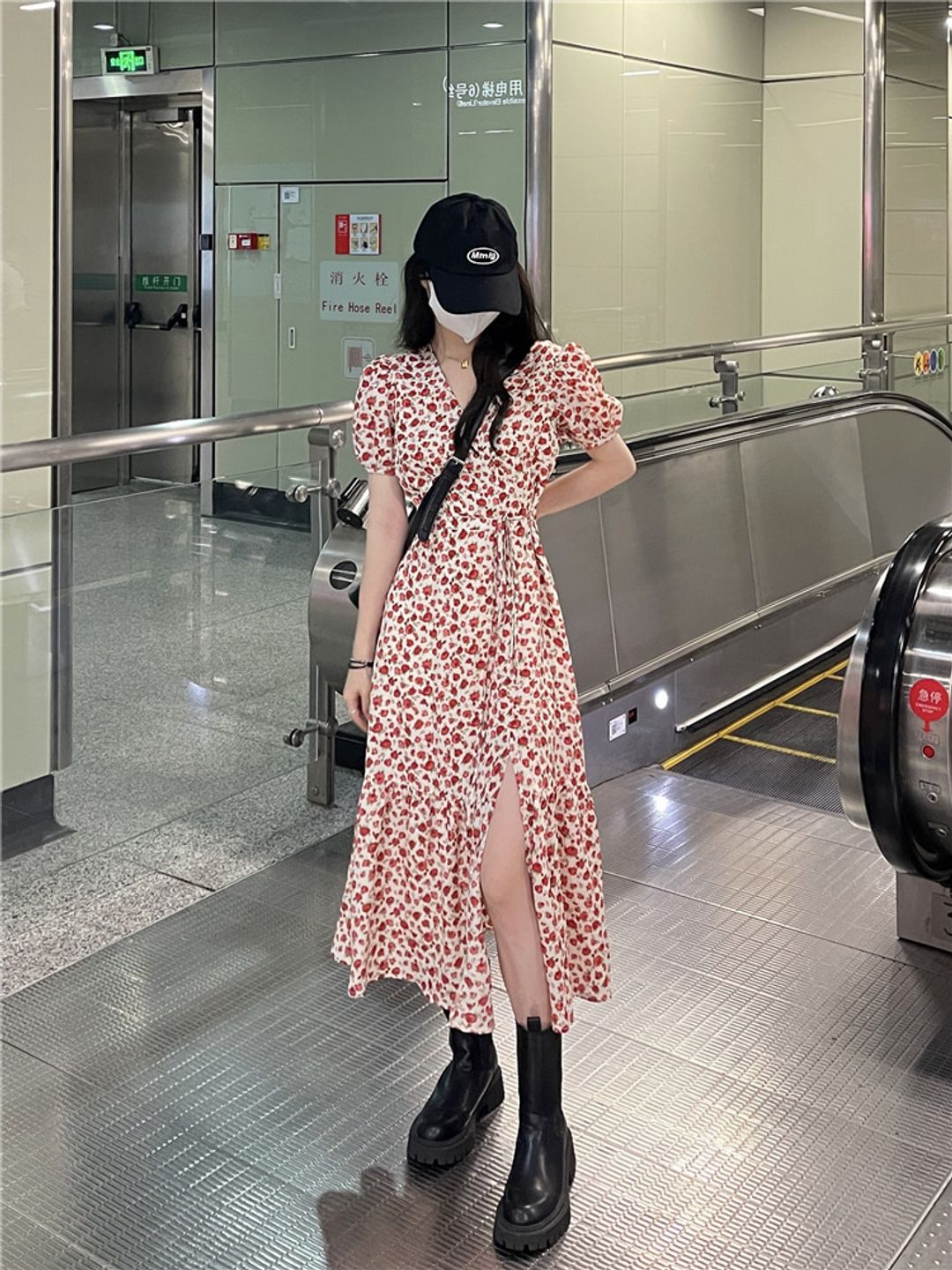 슬릿 플라워 원피스 V 브이 넥 하프 반팔 벌룬 퍼프 숄더 랩 스타일 리본 사이드 트임 파임 롱 미디 레트로 꽃 무늬 잔꽃