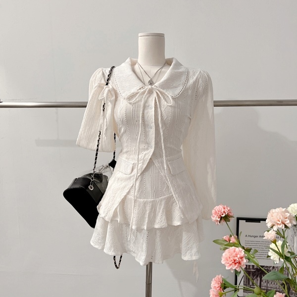 이프유마인 블라우스스커트set페미닌 봄 리사 리본 스트랩 레이스 펀칭 카라 벌룬 퍼프 블라우스 A라인 플레어 프릴 셔링 캉캉 미니 스커트 투피스 세트