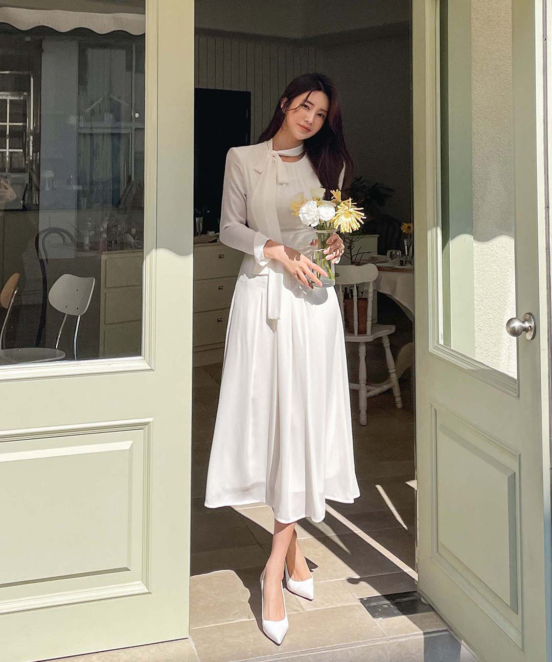 러브썸원 로제린 리본 타이 핀턱 쉬폰 롱 원피스신상데일리룩데일리겨울봄하객하객원피스브라이덜샤워레이어드플레어