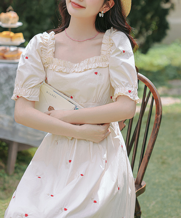 로맨틱 튤립 드레스 스퀘어넥 프릴 퍼프 볼륨소매 반팔 하이웨스트 허리잘록 플라워 자수 A라인 미디원피스 여름 청순 깨끗한 소녀 복고풍 레트로 나들이 피크닉 여행 휴가룩