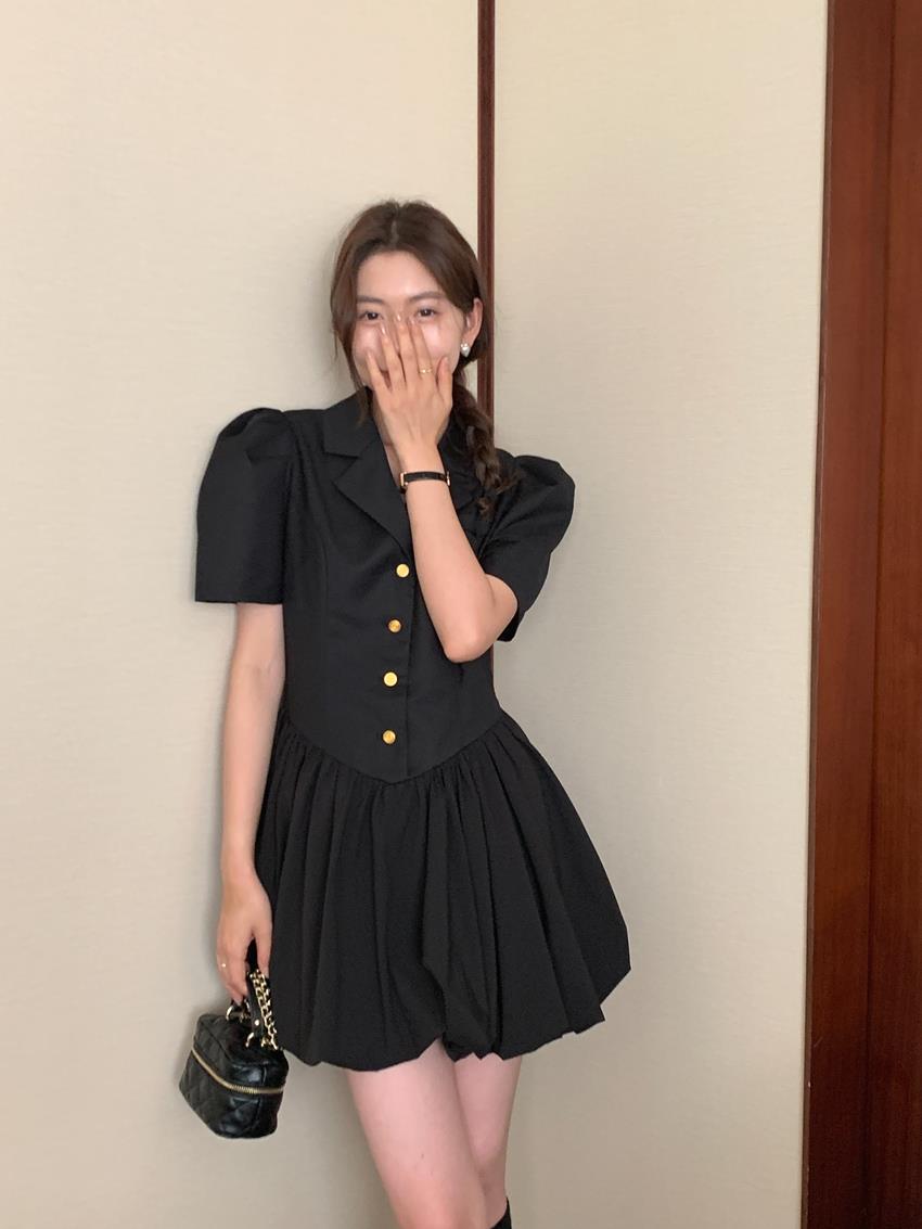 취향저격 블랙 브이넥 미니 원피스 카라 드레스 단추 소매 주름 퍼프 반팔 정장 커리어우먼 오피스 사무실 직장인 결혼식 피로연 돌잔치 30대 40대 여성 레이디 여자옷