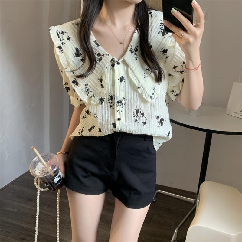 베이지하루 예쁨 보장 빅카라 반팔 블라우스 탑 상의 러플 슬림핏 꽃무늬 플라워 잔꽃 프린트 복고 쉬폰 셔링 바캉스룩 휴가 리조트룩 휴양지옷 데이트룩 봄 여름 간절기