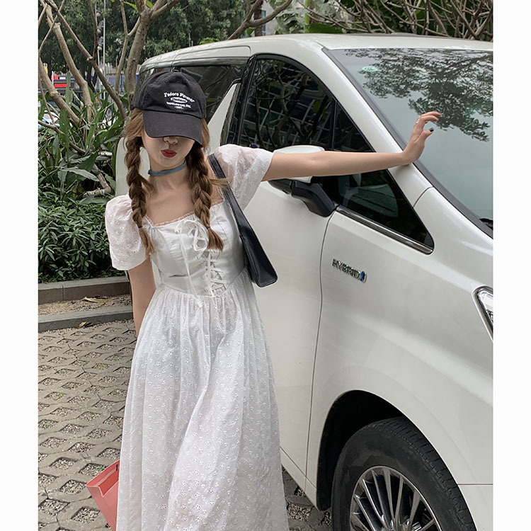 레이스 업 화이트 펀칭 원피스 스퀘어 넥 쉬폰 펀칭 레이스 디테일 리본 코르셋 허리 강조 몸매 보정 하이 웨스트 반팔 하프 벌룬 퍼프 소매 A 라인 롱 미디 스커트 치마