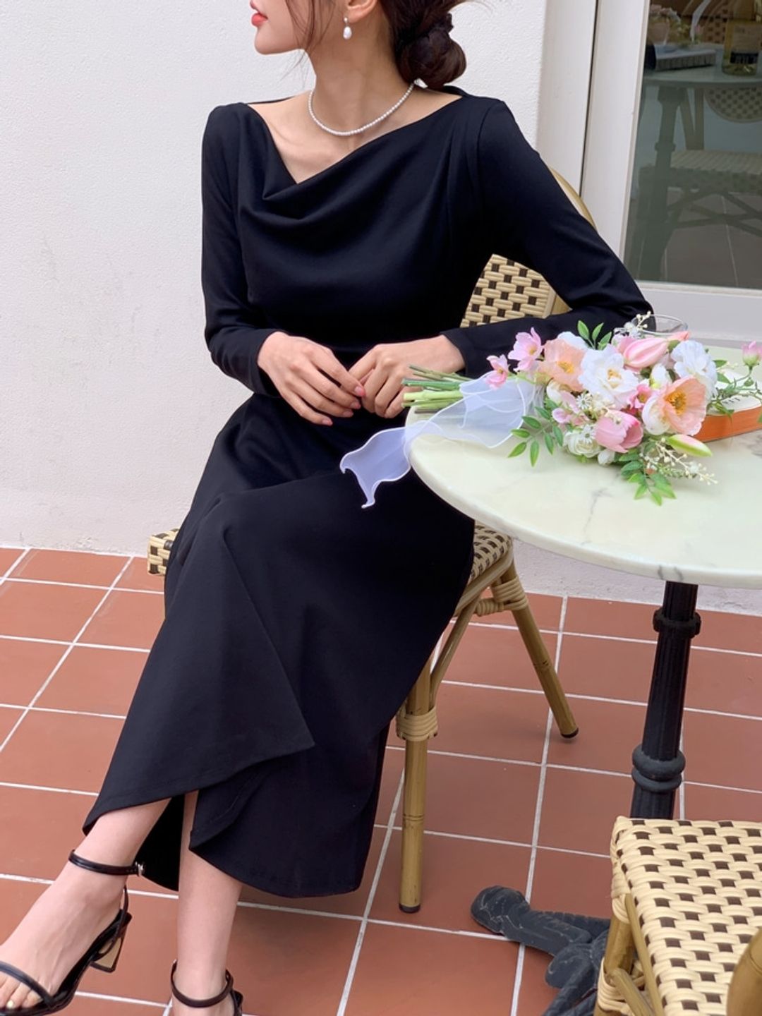 세레나 플레어 원피스블랙 오프숄더 셀프웨딩 하객 2부 피로연 스냅 촬영 브라이덜샤워 파티 드레스