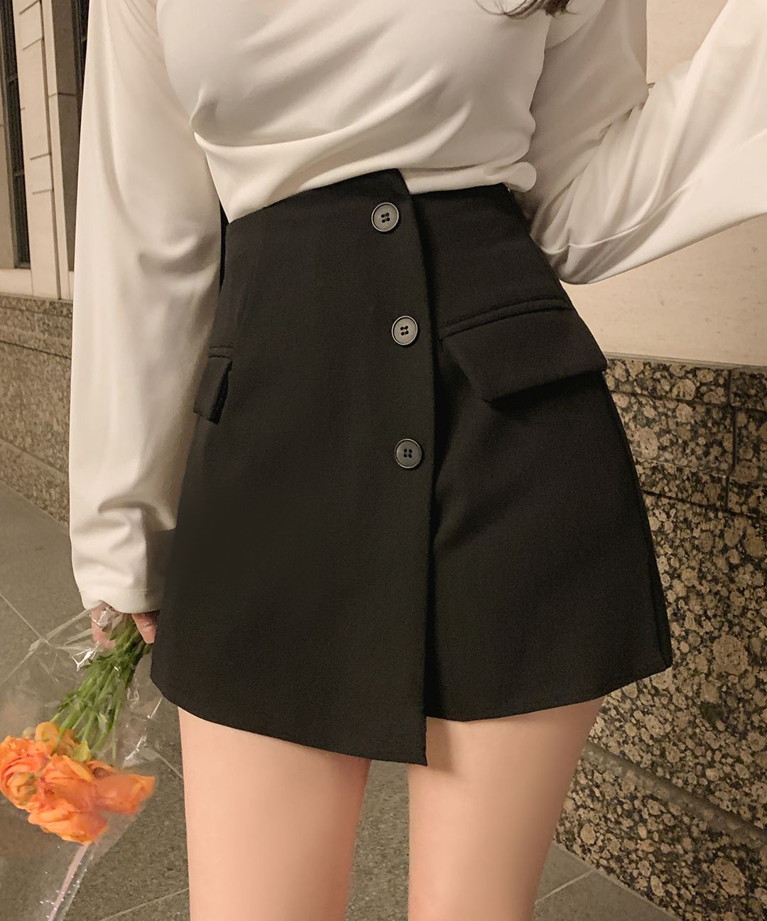 베이빗 버튼 랩 미니 치마바지신상데일리룩데일리봄여름반바지사선스커트하객하객룩