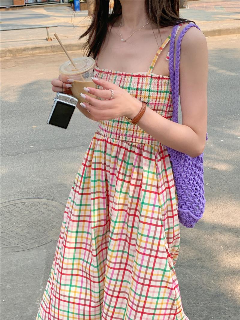 바캉스룩으로 찜 여름 여성 체크 원피스 롱원피스 드레스 슬리브리스 민소매 끈나시 뷔스티에 레이어드 캐미솔 어깨끈 루즈핏 봄 여행 비치 휴가 리조트룩 휴양지옷 동남아