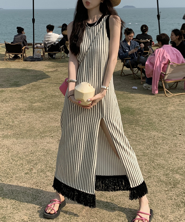 ★여행룩 추천★ 세미a라인 배색 프린지 줄무늬 슬릿 민소매 롱 원피스 스트라이프 단가라 트임 나시원피스 입기편한 여름 캐주얼 데일리룩 바캉스 여행 비치웨어