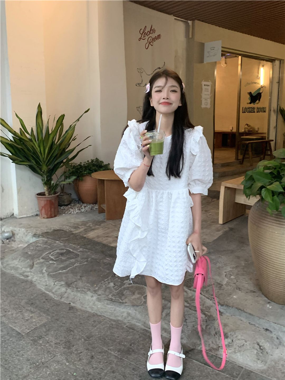 프릴 루즈 화이트 원피스 라운드 넥 셔링 벌룬 퍼프 반팔 소매 하프 슬리브 하이 웨스트 A 라인 미니 미디 숏 짧은 플레어 스커트 치마 드레스 엠보 러블리 청순 여리