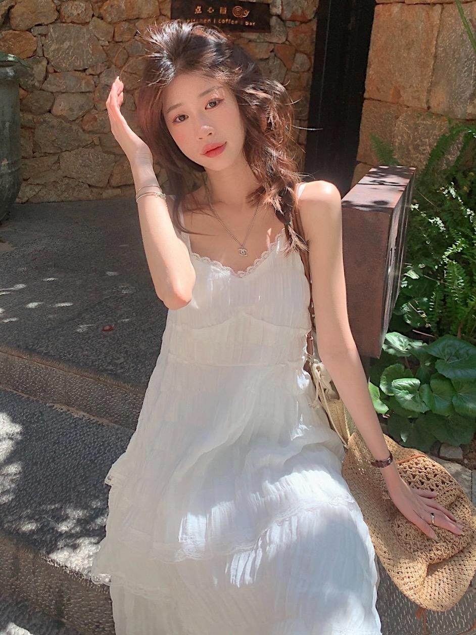 베이지하루 여름 여성 화이트 원피스 롱드레스 끈나시 슬립 슬리브리스 민소매 뷔스티에 레이어드 캐미솔 어깨끈 30대 40대 여자 시스루 레이스 여행 비치 바캉스룩 휴가 리조트