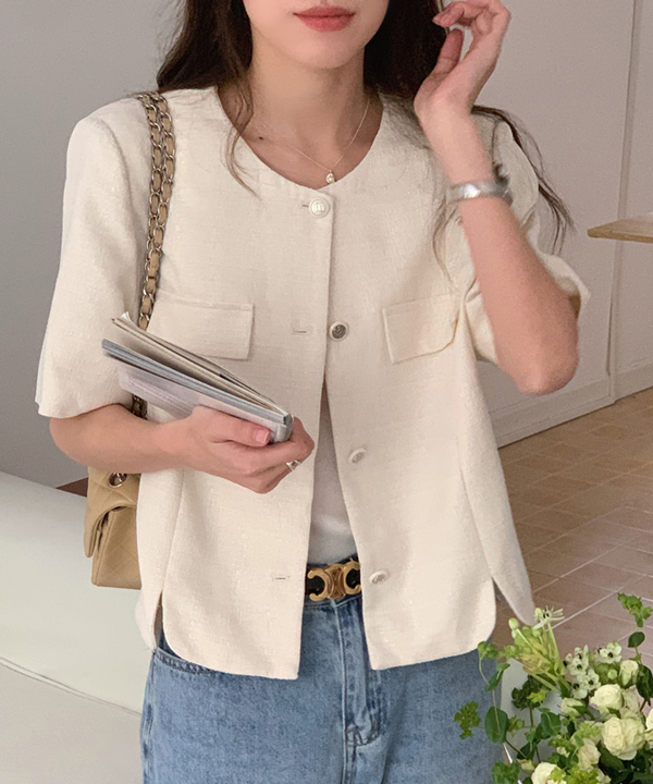 포앤바이앤 베이직 반팔 자켓 라운드넥 싱글버튼 일자핏 반소매 절개 솔리드 숏 자켓 여름 코디템 레이어드 캐주얼 오피스 사무실 출근룩 입기편한 일상룩 데일리룩 대학생