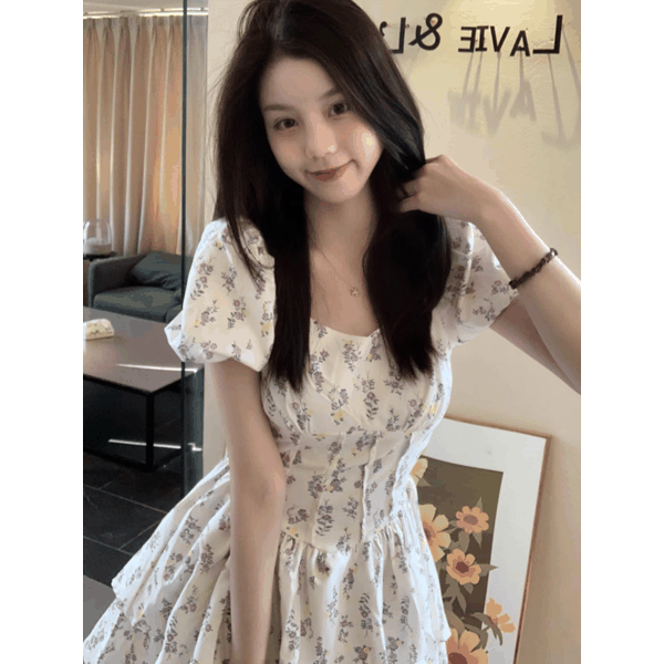 플라워 원피스 여성 여름 스위트 사각 카라 버블 슬리브 A라인 허리 랩 유러피안 레트로 중딩 중학생 20대 우아한 슬림한 바캉스 나들이 새싹 햇살 야외활동