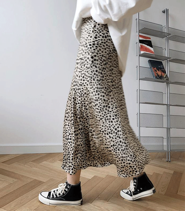 비교불가 새틴 레오파드 하이 웨이스트 인어 A라인 백힙 플레어스커트 롱스커트 올해의 유행 레오파드 무늬와 인어모양 디자인으로 멋짐 폭발 외출룩 출근룩