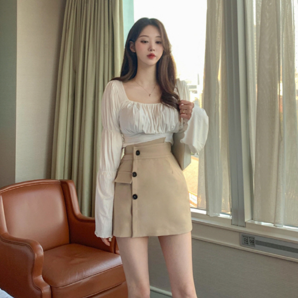 워너비뮤즈 무배🚀 여리글램💓롱~소매 스퀘어넥 셔링 퍼프 셔링 크롭 블라우스 티셔츠 나팔 벨라인 소매 찰랑찰랑 여리 글램 섹시 티셔츠 긴팔 레이온 티 사계절 4col